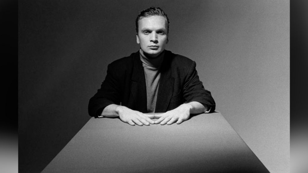 Grzegorz Ciechowski. W Toruniu powstał mural upamiętniający artystę ...