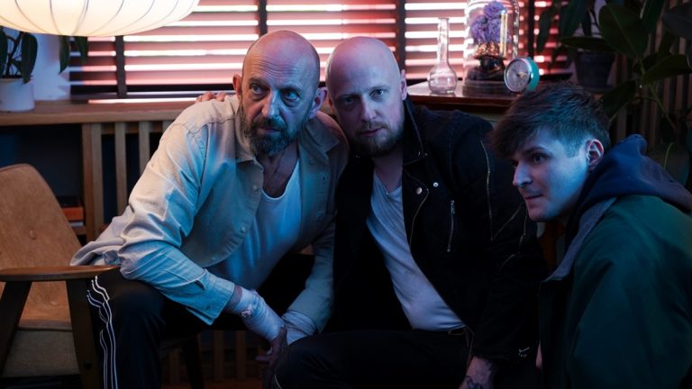 Antoni Roker i Janusz Chabior robią „Cichy Szał” [WIDEO] | Teraz Muzyka